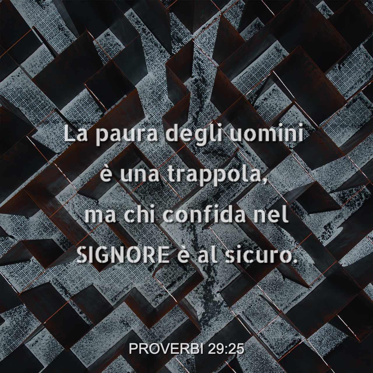 Proverbi 29:25 - Compare All Versions | YouVersion