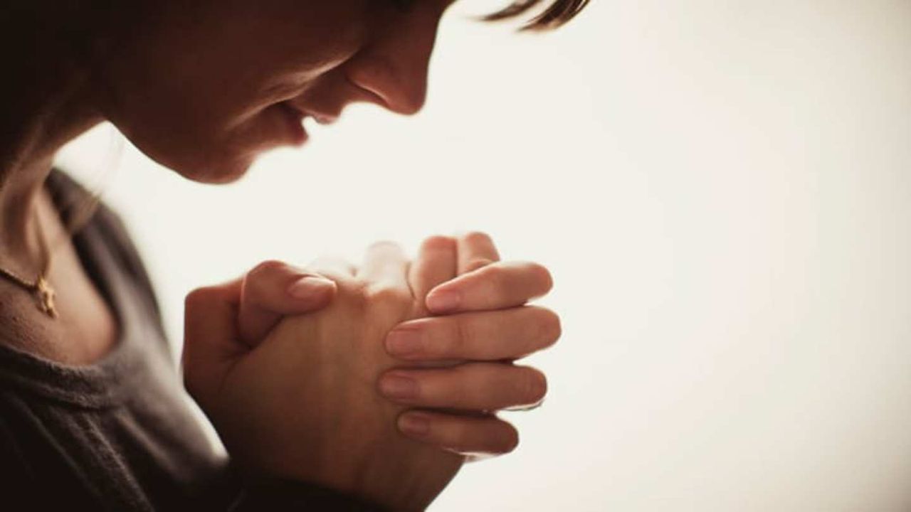 How to Build a Consistent Prayer Life